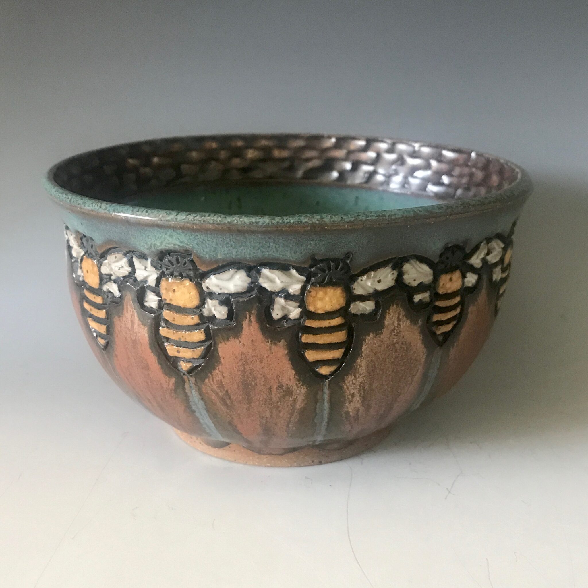 Bee Circle Bowl (small) - JCR Designs